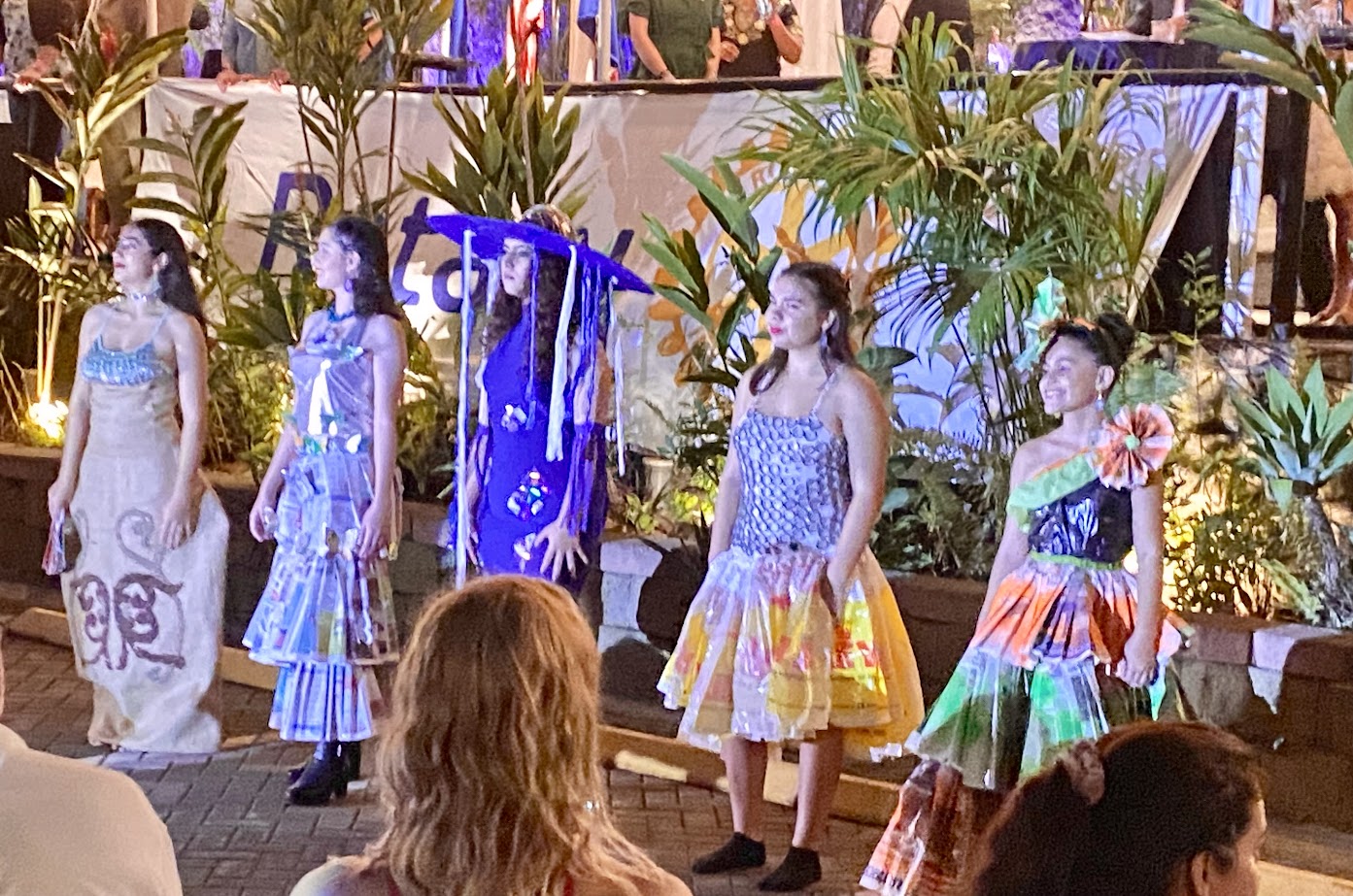 MEDIOAMBIENTE: Trash‘n Fashion Show - Revista - Rotary en el Corazón de las Américas