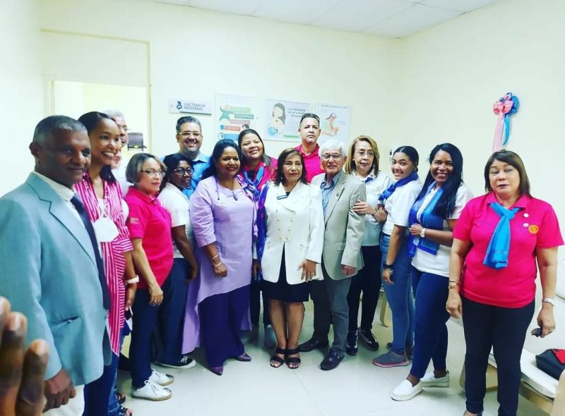 Rotary Moments: Nacida para servir a nuestros niños - Revista - Rotary ...