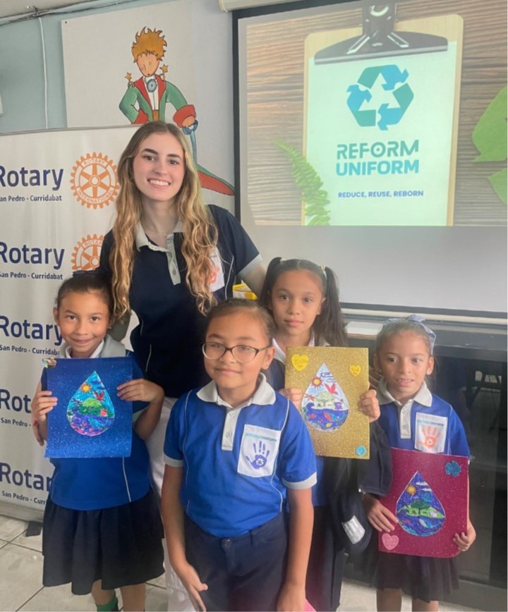 Proyectos Costa Rica - Reform Uniform DONA - Revista - Rotary en el ...